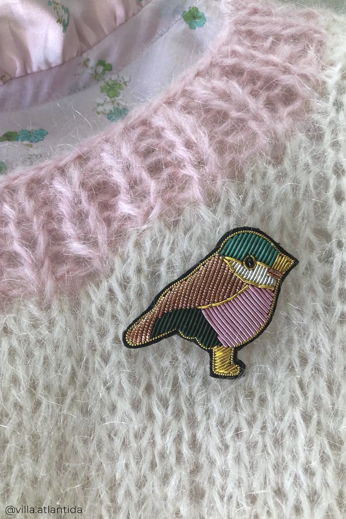 Bijou - Broche oiseau brodée main en fil de cannetille | Barnabé aime ...